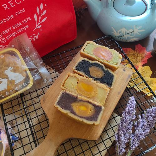 Jual Kue Bulan Original Mooncake Traditional - 2rasa 2 telur - Kab ...