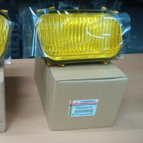 Jual KM002807M-Lampu kabut-Lampu fog lamp kanan Canter original ...