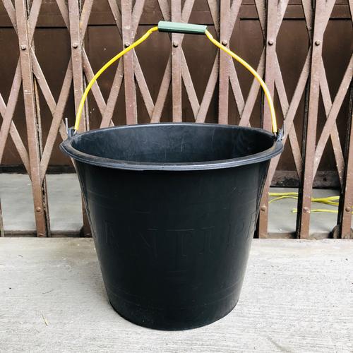 Jual Ember / Timba cor plastik hitam (22 Liter) - Kota Medan - F19Shop ...