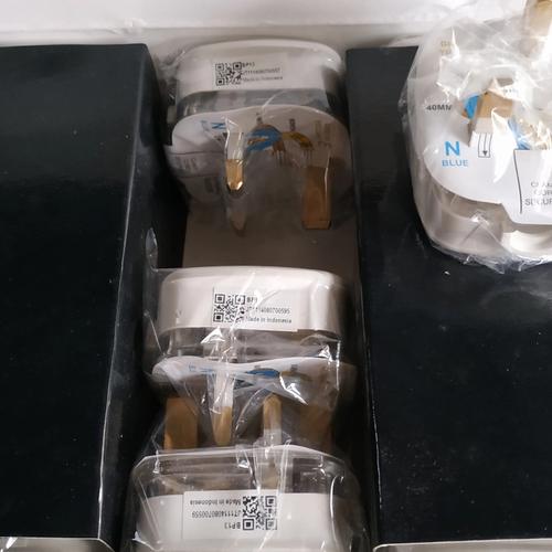 Jual Steker 3 kaki BOSS - Clipsal - Kab. Demak - Nelly mtg | Tokopedia