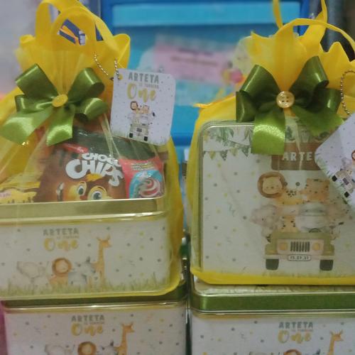 Jual 40 paket snack box kaleng custom - Jakarta Selatan - Aza Event ...