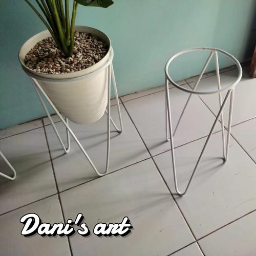 Jual Standing pot besi/ dudukan pot/ tatakan pot besi - Kota Tangerang ...
