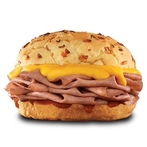 Jual Raffel's Sandwich - Beef & Cheddar Melt w/ 100% Pure Roast Beef ...