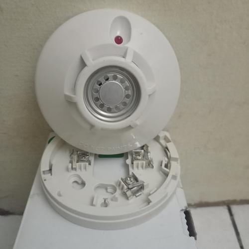 Jual SYSTEM SENSOR Heat Detector Model NO,885 plus base - Jakarta Pusat ...