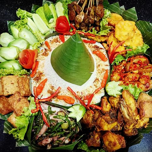 Jual tumpeng nasi liwet 10 orang - extra sambel - Jakarta Selatan ...