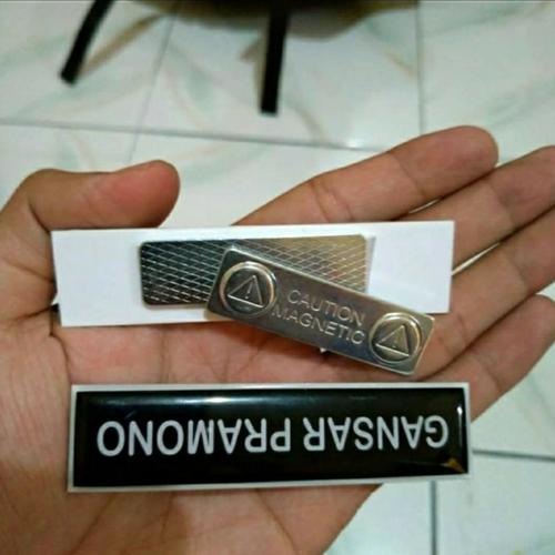 Jual name tag / Namatag / nama dada akrilik peniti / magnet - magnet ...