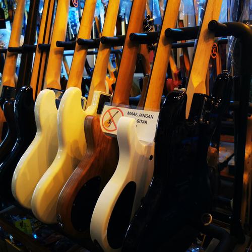 Jual Rak Gitar Stand Sandaran isi 5 7 atau 9 - 7 - Kota Medan - Quinn ...