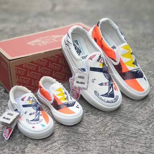 Jual Sepatu Couple Ayah Ibu Bunda Anak Vans SLip On MOMA High Quality ...