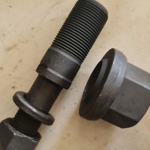 Jual Baut Roda Universal (Rear) 6D22 Jumbo Universal Model Ring Mur ...