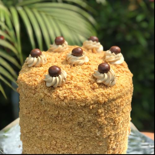 Jual Birthday Cake Jadoel (Meses, Nougat, Cheese) Gluten Free - Choco ...