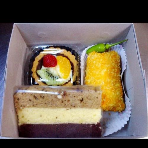 Jual Snack Kotak custom Isi - Isi 6+kotak - Kab. Pasuruan - BAGUS PART ...