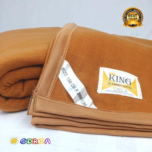Jual Selimut Tebal Dewasa Polos Hangat Hotel KING 3 Lapis 150x200 cm ...