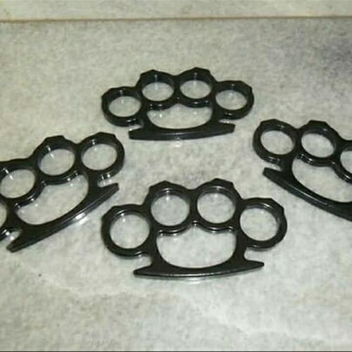 Jual Sepasang Knuckle Bernekel Hitam Trakling Krakling Tinju Besi Tipis ...