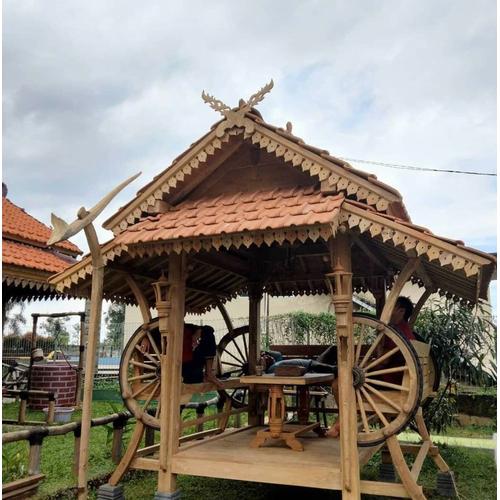 Jual gazebo kayu jati unik roda dokar - Kab. Jepara - gunung jati ...