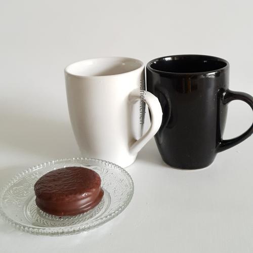 Jual 1PCS GELAS MUG KERAMIK PUTIH/HITAM POLOS COREL 325 ML - Jakarta ...