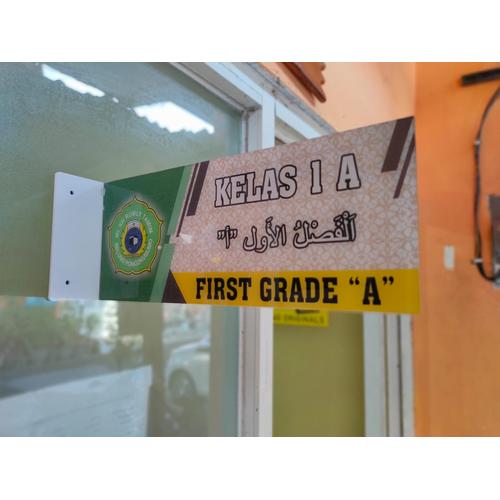 Jual Jual Papan Nama Ruang Kelas Sign Bord Papan Nama Ruangan Akrilik ...