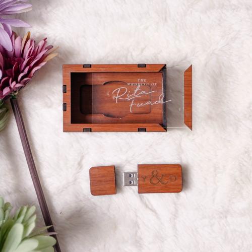 Jual Acrylic Flashdisk Box 64GB 3.0 (Sandisk) Kayu Wooden Akrilik ...