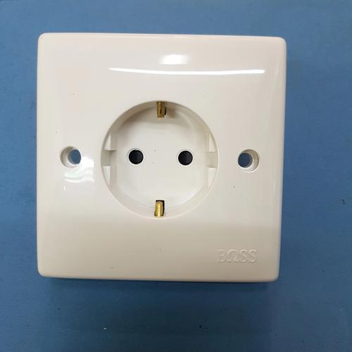 Jual STOP KONTAK OUTBOW BOSS WITH CP ( pelindung ) - Jakarta Barat ...