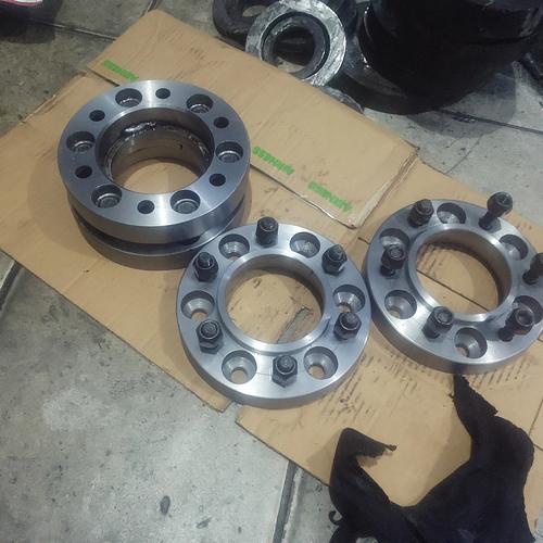 Jual adaptor velg mobil fortuner tebel 3cm bahan besi - Jakarta Utara ...