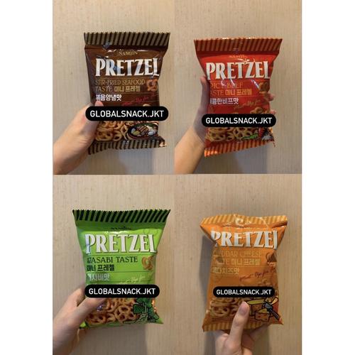Jual SAMJIN PRETZEL CHEDDAR CHEESE TASTE / SPICY BEEF / STIR-FRIED ...