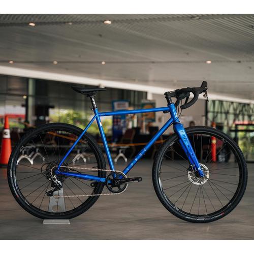 Jual Curve GXR Kevin of Steel III SRAM Rival 1 Sepeda Gravel Bike Blue ...