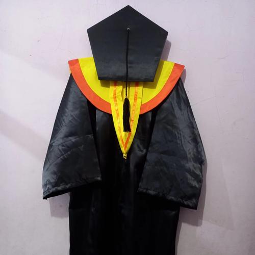 Jual Baju Toga Wisuda Dewasa Kuning List Oren - Hitam, L - Jakarta ...