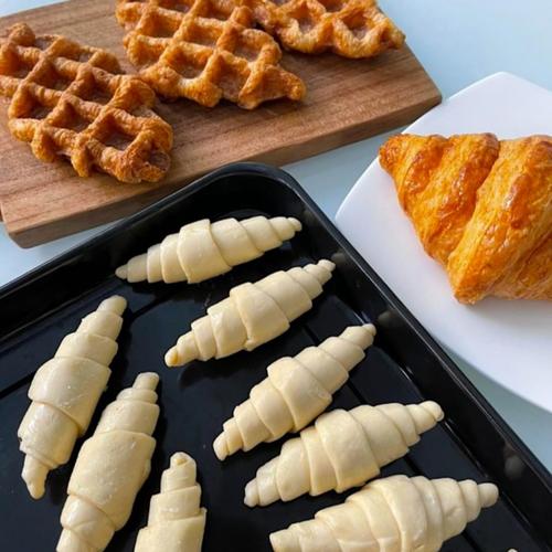 Jual Frozen Croissant Dough @30 gram ready to bake croffle - Full Butter - Kota Bekasi - Alam ...