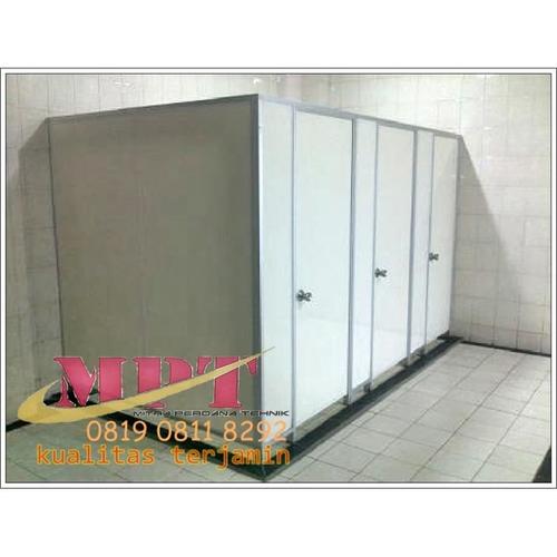 Jual PARTISI KUBIKAL TOILET PVC KUBIKAL TOILET PVC CUBICLE TOILET PVC ...