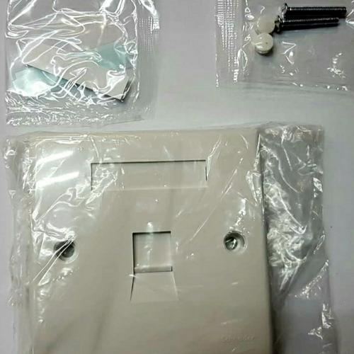 Jual Schneider Faceplate 1 Hole / Frame 1 Loabang - Jakarta Pusat ...