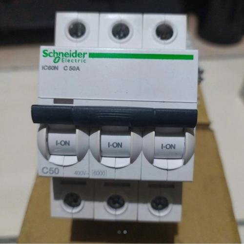 Jual mcb schneider ic60n 3p 50a/63a 6ka(harga sama) - Kota Bandung - sumber electrik cikapundung ...
