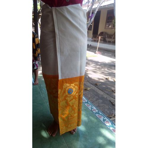 Jual Kain tapih lembaran untuk daleman tari adat bali - Kab. Gianyar ...