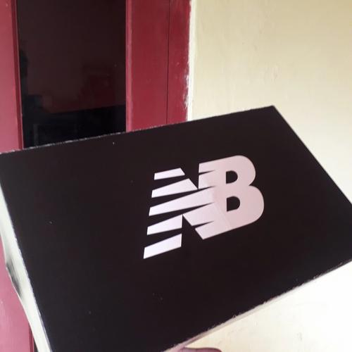 Jual Box/Inner Box/Dus/Kardus Sepatu New Balance - Kab. Tangerang ...