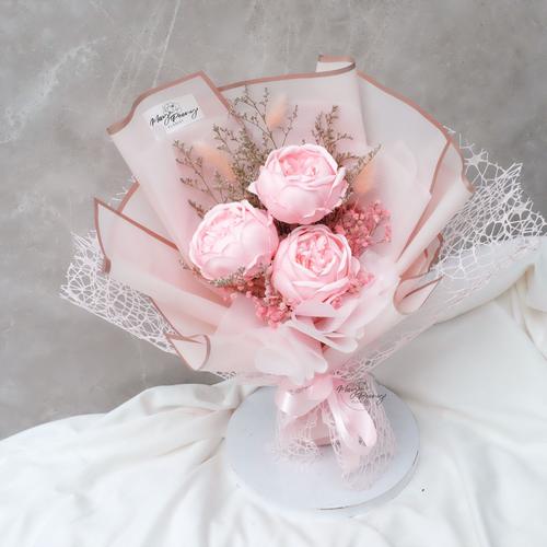Jual PREMIUM PEONY BOUQUET 3 STEM - BUKET BUNGA SABUN HADIAH WISUDA ...