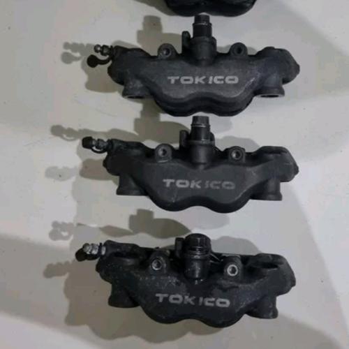 Jual kaliper depan kiri Honda CBR 600 1000 TOKICO type radial pitch 108 mm - Kab. Tangerang ...