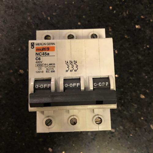 Jual Mcb Merlin Gerin C6 6a 3 phase - Jakarta Selatan - OTTO LAMPS ...