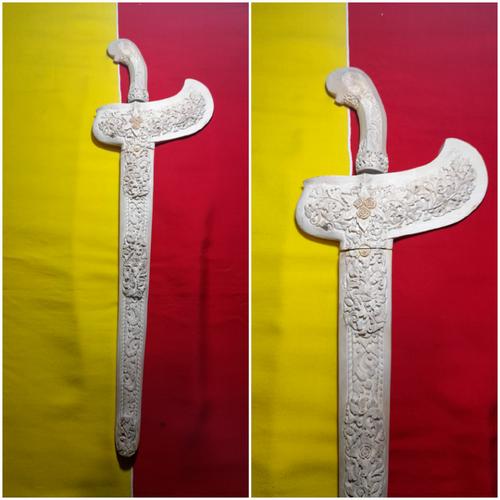 Jual warangka keris pusaka ukiran 3 dimensi | antik | deder keris ...