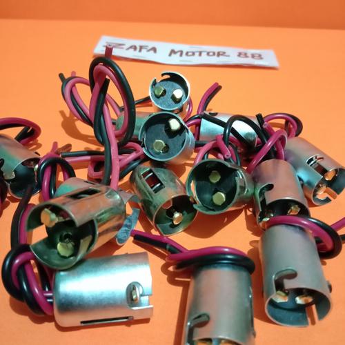 Jual SOKET FITTING LAMPU REM,STOP BELAKANG KAKI 2 MOTOR / MOBIL ...