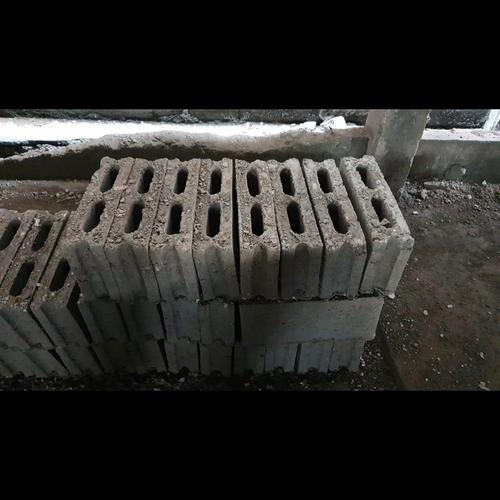 Jual Batako press hitam 29 x15 x 7,5 bata press batako semen batako ...