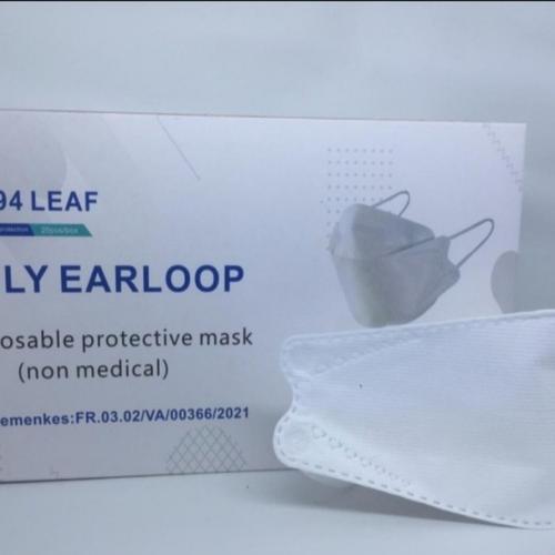 Jual Masker Kf94 Leaf Korean 4ply earloop Hitam/Putih isi 50 pcs ...