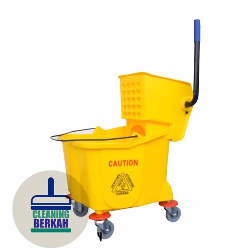 Jual SINGLE BUCKET TROLLEY / Pemeras Pel / Alat Pel Dorong - Jakarta ...