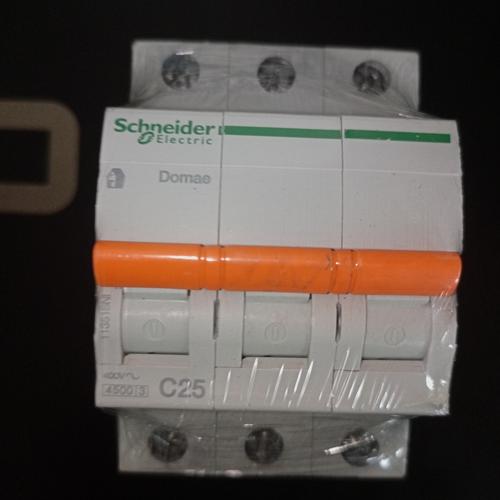 Jual MCB 3 phase 25A Schneider - Jakarta Pusat - Berkah Maju Sejahtera ...