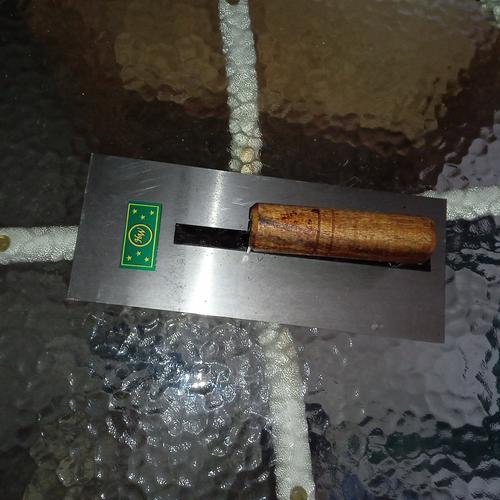 Jual kasutan besi gagang kayu - oval - Kab. Lamongan - Sumber Indah ...