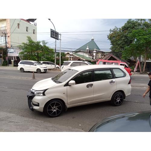Jual modifikasi velg mobil toyota avanza pakai ring 17 free ongkir ...