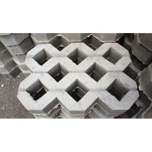 Jual Grass Block Rumput / Paving Beton Gress Blok Lubang 8 Press Mesin ...