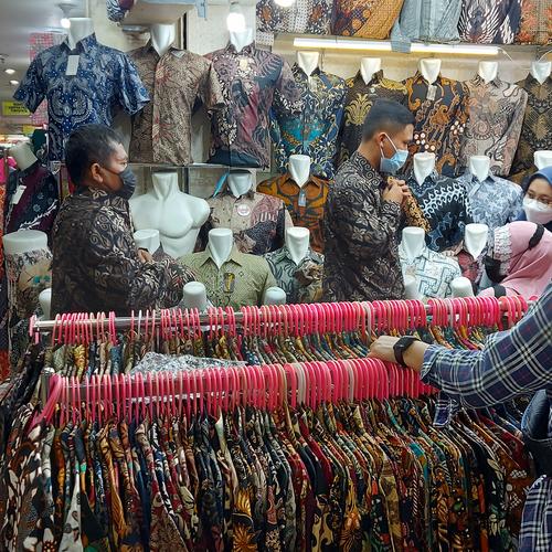 Jual Batik Pria Pasar Baru Bandung - Best, M - Kota Bandung ...