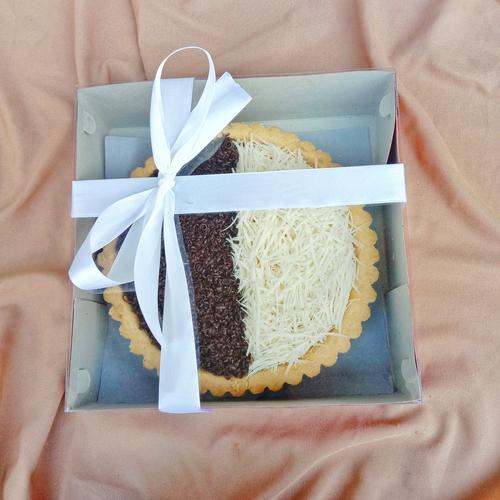 Jual Pie Susu Jumbo FREE TOPPING special Hampers Packaging by dessert ...