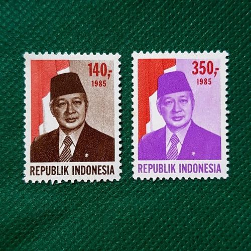 Jual Prangko INDONESIA 1985. PRESIDEN SOEHARTO. Set 2v. Kat. Rp 30.000 ...