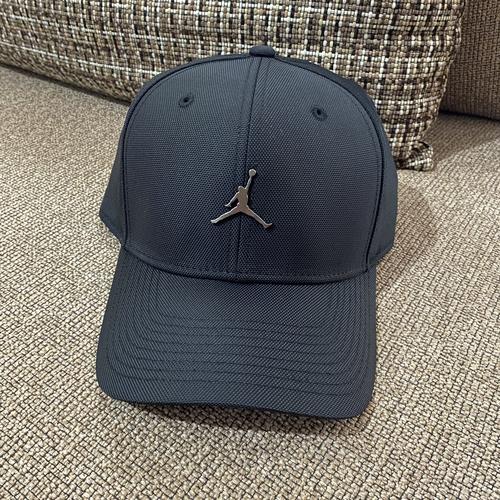 Jual Topi Nike Air Jordan CLC Classic 99 Cap Metal Logo - Jakarta Utara ...
