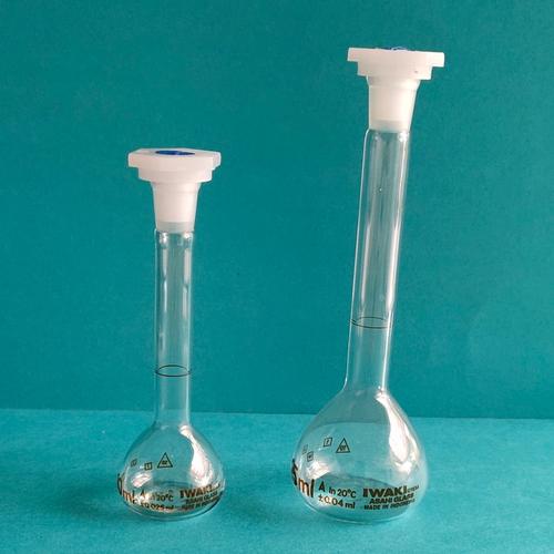 Jual Labu Ukur IWAKI Clear plastic Stopper /Volumetric Flask iwaki class A - Kota Surabaya ...