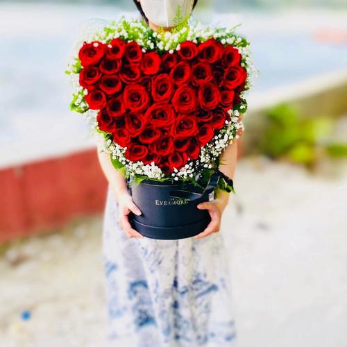Jual Heart Shape Fresh Flower Rose/Baby breath - All Baby breath ...